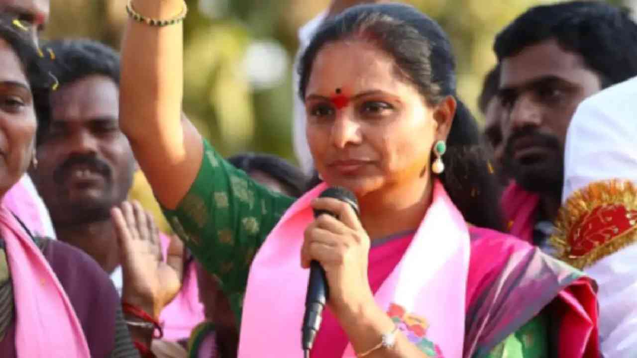 kalvakuntla Kavitha: కేంద్ర కార్మిక చట్టాలకు వ్యతిరేకంగా పోరాడాలి: కల్వకుంట్ల కవిత kalvakuntla ...